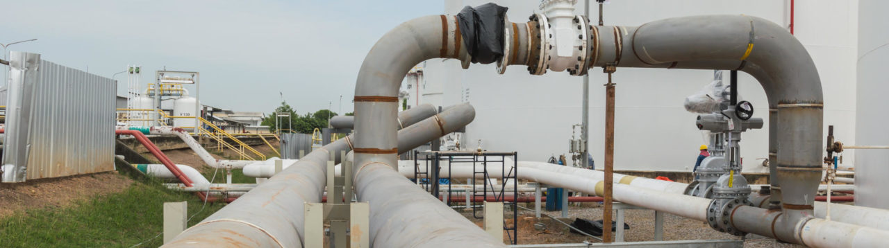 Flow lines and trunk lines in the oil and gas industry